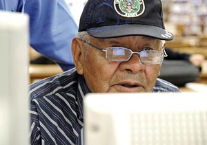 The Navajo Times Online - Wingate parents test computer system that ...