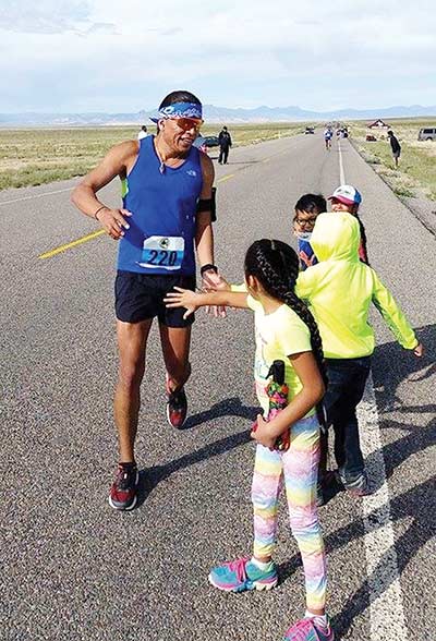 Shiprock Marathon winner dedicates race to family - Navajo Times