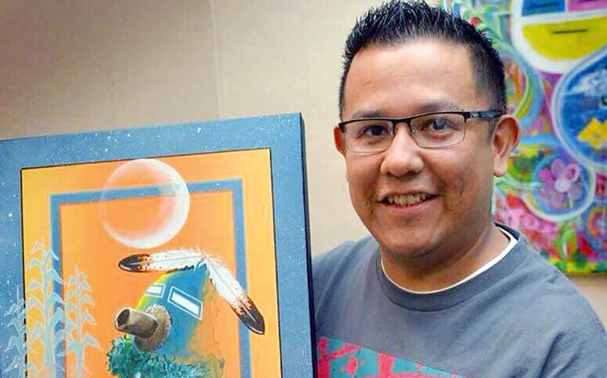Moving back to rez was turning point for Diné artist - Navajo Times
