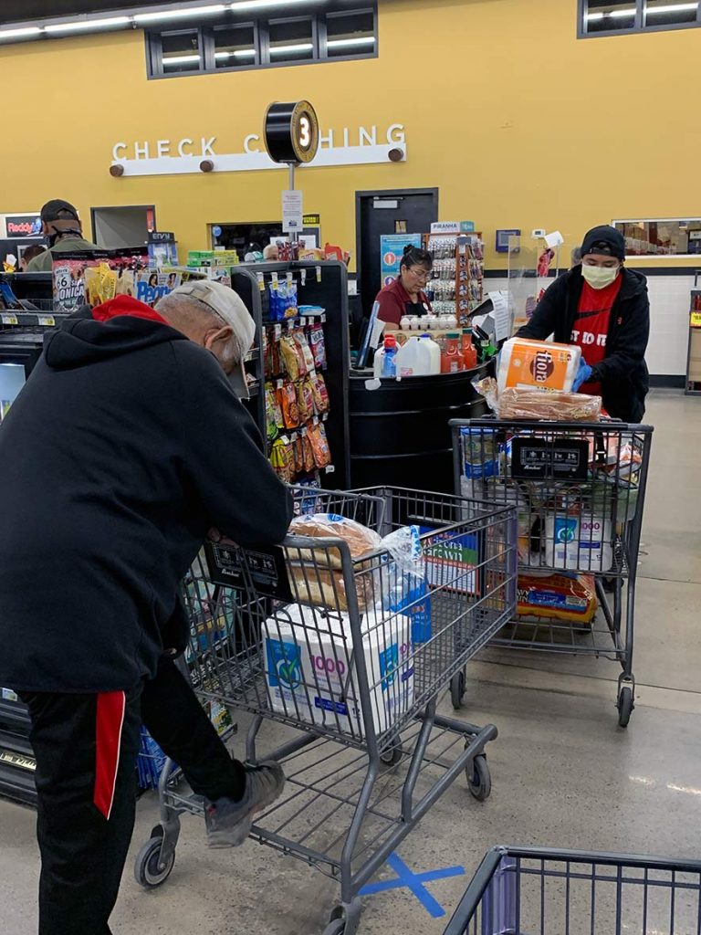 Bashas’ employee tests positive in Piñon - Navajo Times