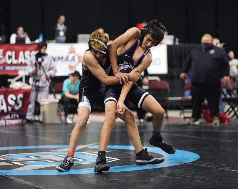 Slideshow | Wrestling: In it to Win It - Navajo Times