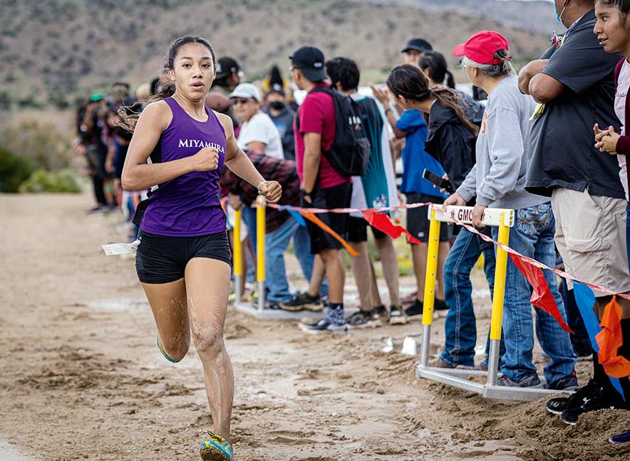 Náshdóítsoh meet: Cross-country off to fast start at Tohatchi - Navajo ...