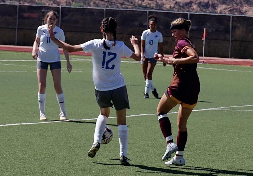 Prep soccer | Lady Lynx aiming for at large playoff bid - Navajo Times