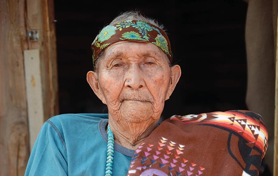 ‘I need to get on that horse’: Last Naatsis’áán hataałii passes on ...