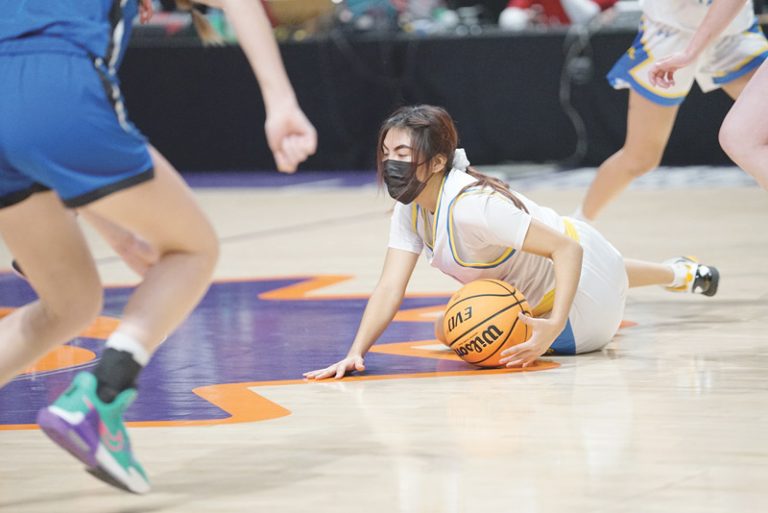 Final Four bound: Alchesay, Chinle, Window Rock girls advance - Navajo ...