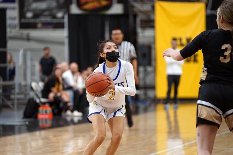 2A North Region Tournament: Piñon boys, Valley girls advance to finals ...