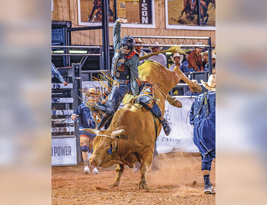 Missouri bull rider wins Cody Jesus Invite - Navajo Times