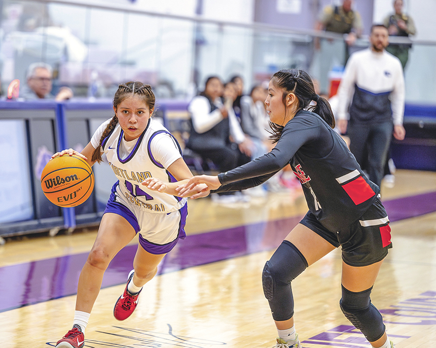 Lady Broncos bounce back with decisive win over Sand Devils - Navajo Times