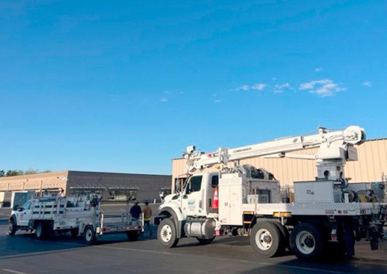 ‘This is what we do’ SRP crew heads north to help connect Diné homes to ...