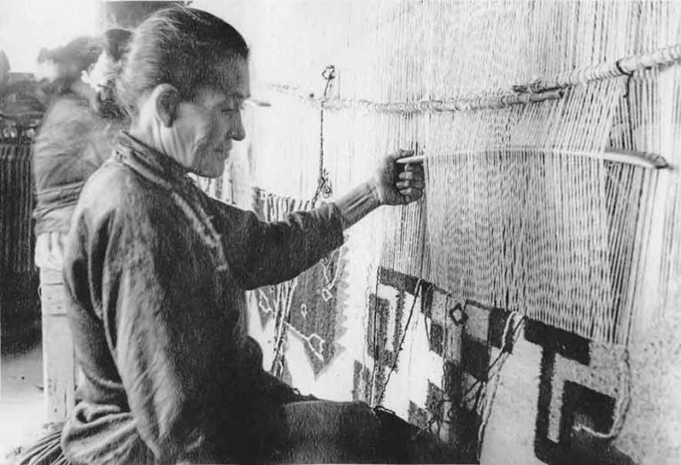 Diyogí Tsoh: ‘Hubbell-Joe Rug’ gets Diné name at Affeldt Mion Museum ...