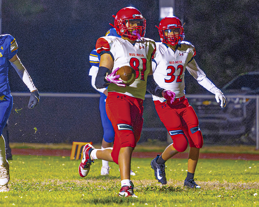 Red Mesa strikes fast, holds off Valley for 44–22 win - Navajo Times
